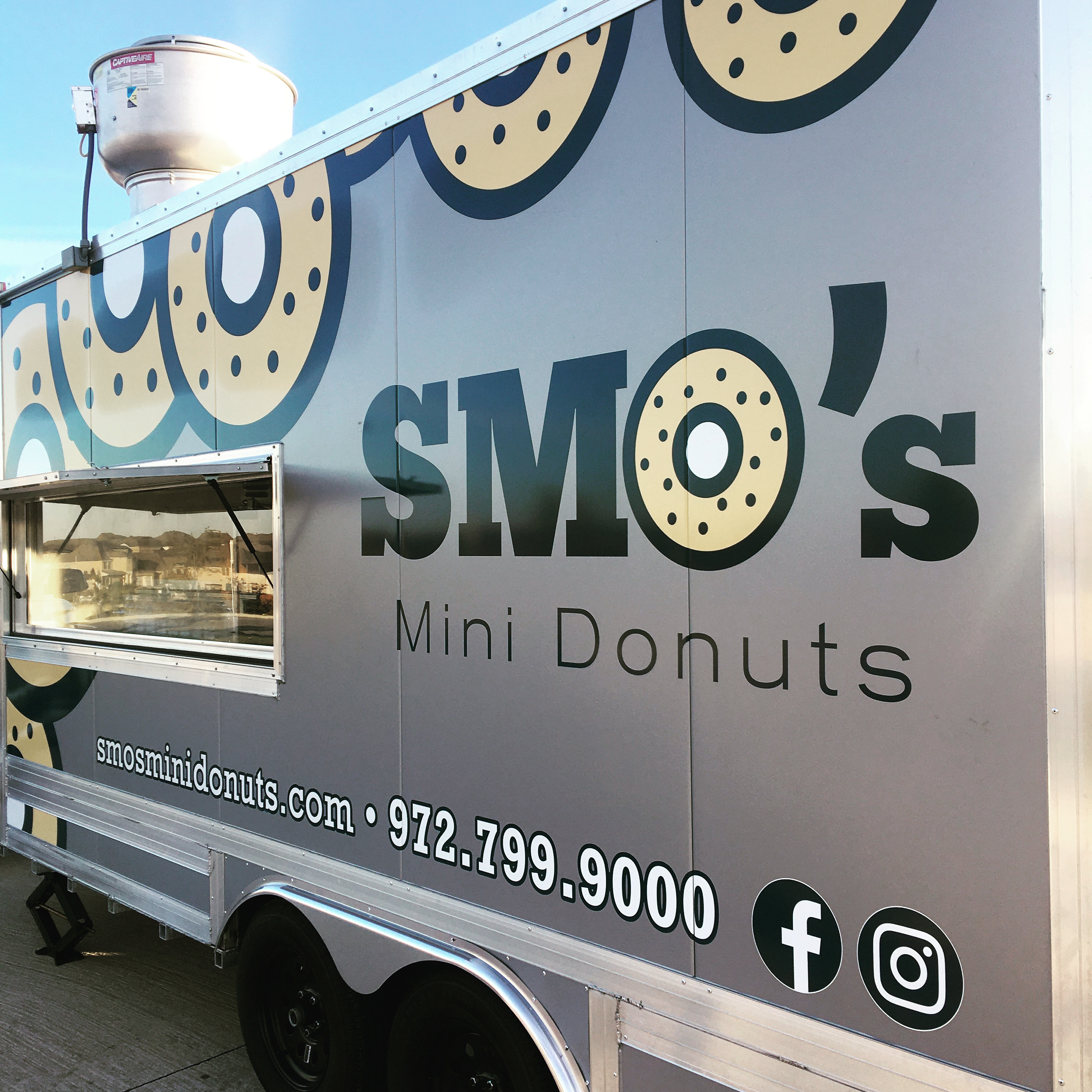 About Us – Smo's Mini Donuts